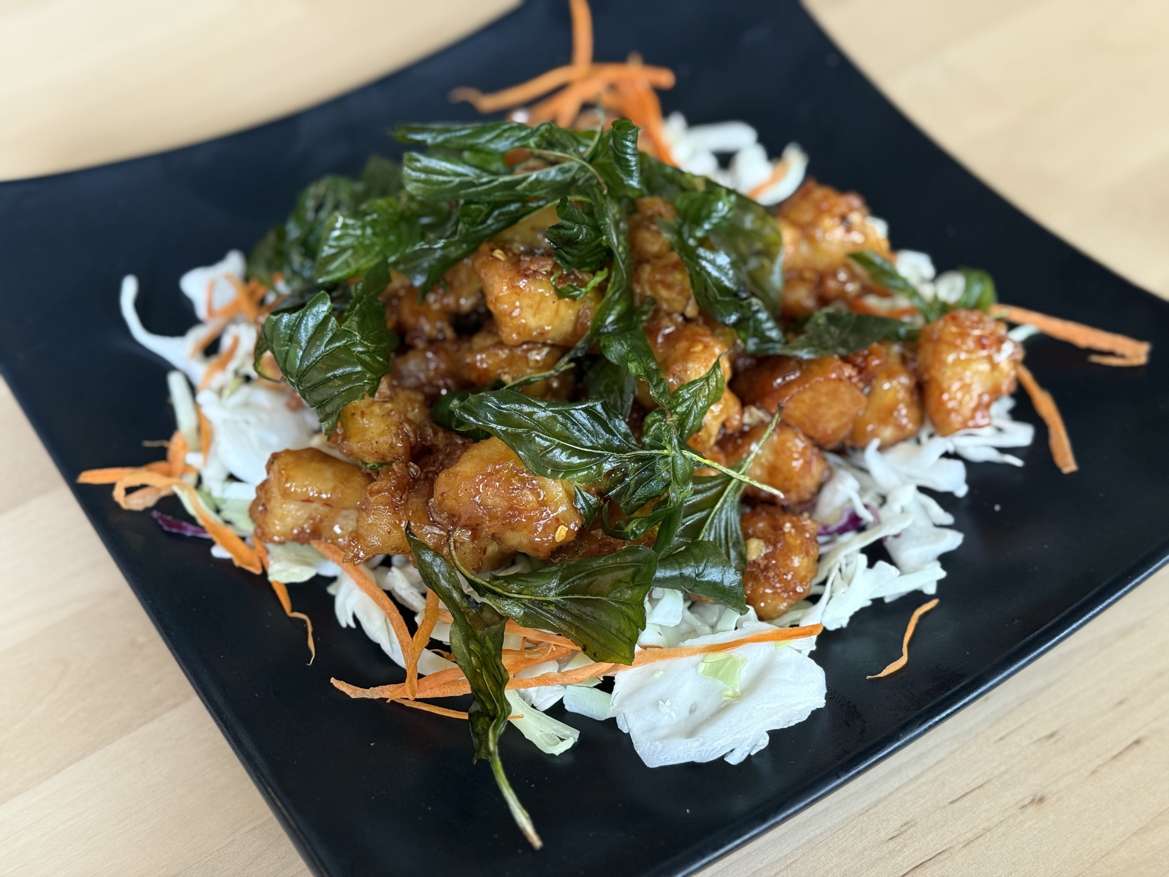H4. Crispy Garlic Chicken | Tuk Tuk Thai Kitchen