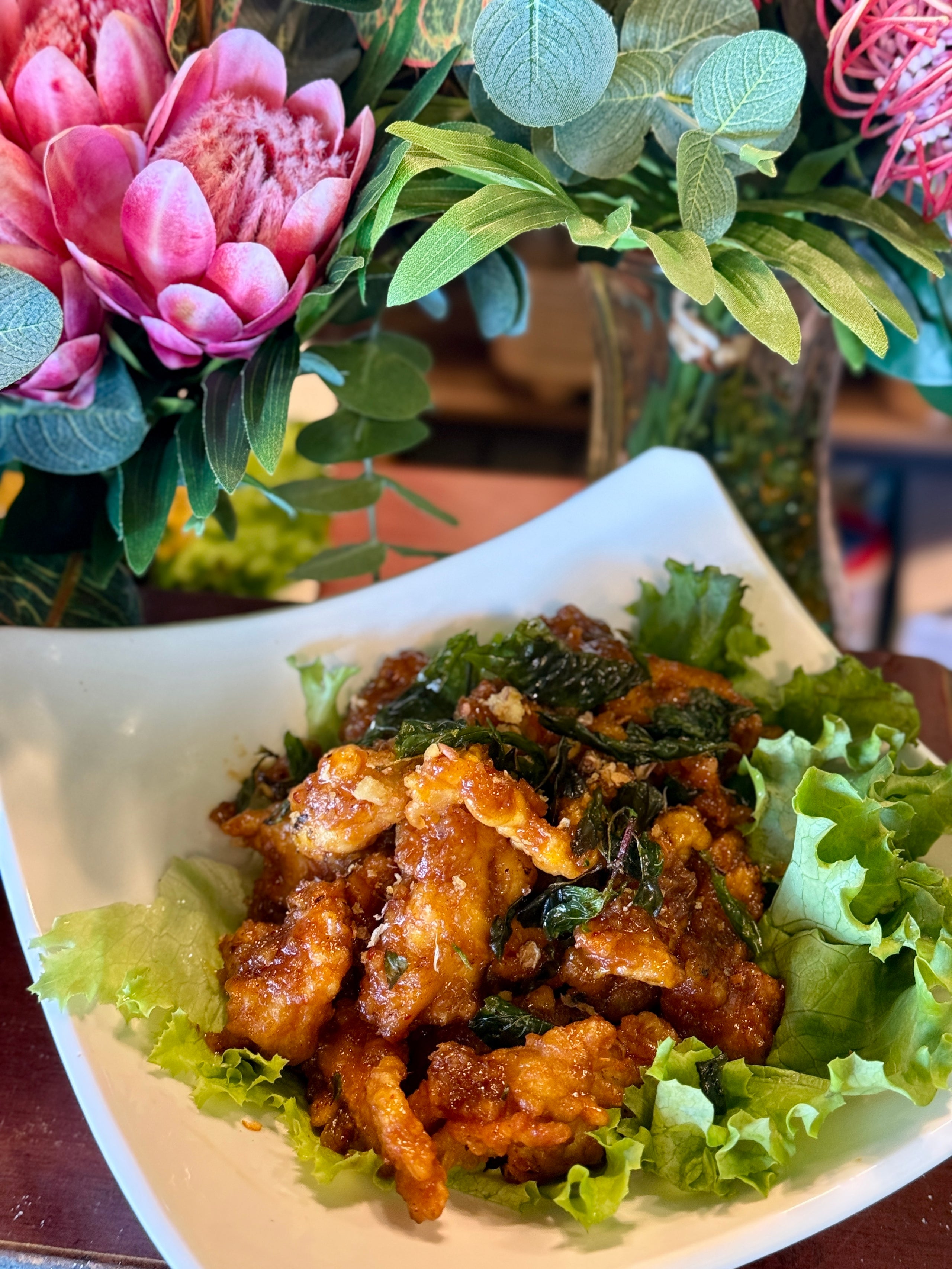 H4. Crispy Garlic Chicken | Tuk Tuk Thai Kitchen